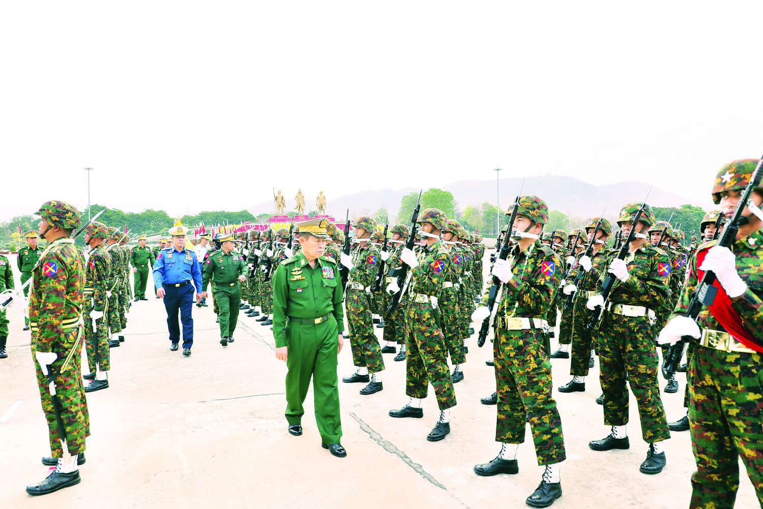 ၇၉ နှစ်မြောက် တပ်မတော်နေ့စစ်ရေးပြအခမ်းအနား၌ ပါဝင်စစ်ရေးပြကြမည့် စစ်ရေးပြ စစ်ကြောင်းကြီးများ ဝတ